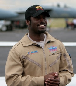 Record-Breaking Pilot Barrington Irving Launches the World’s First ...